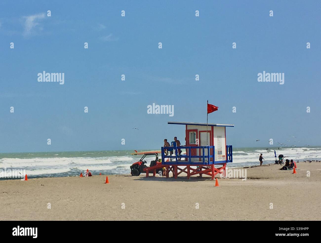 Lifeguards on duty flag hi-res stock photography and images - Alamy