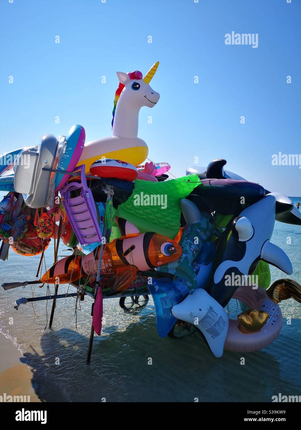 Floating on lilos hi-res stock photography and images - Alamy