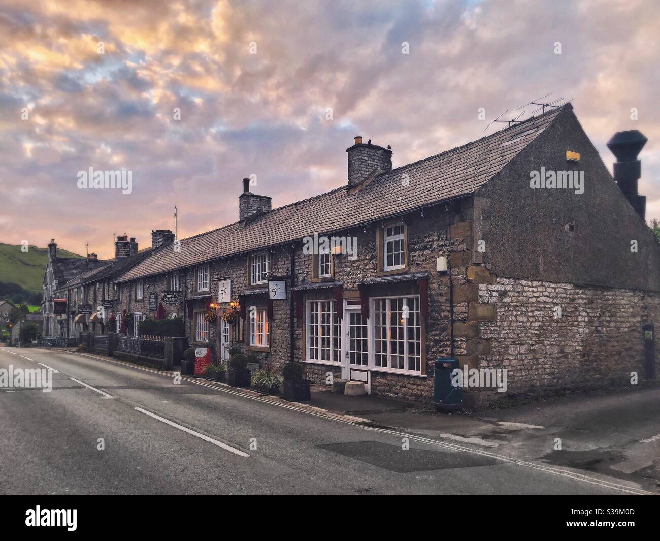 Castleton Village High Resolution Stock Photography and Images - Alamy