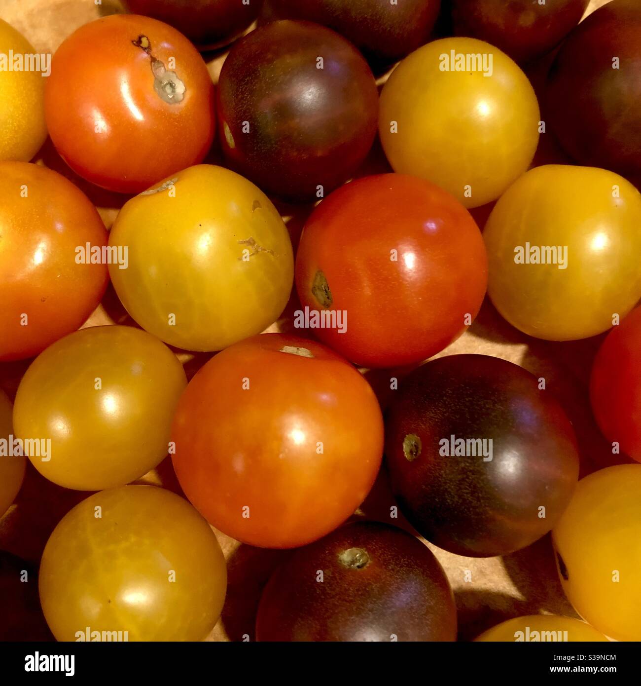 Heirloom Tomatos High Resolution Stock Photography and Images - Alamy
