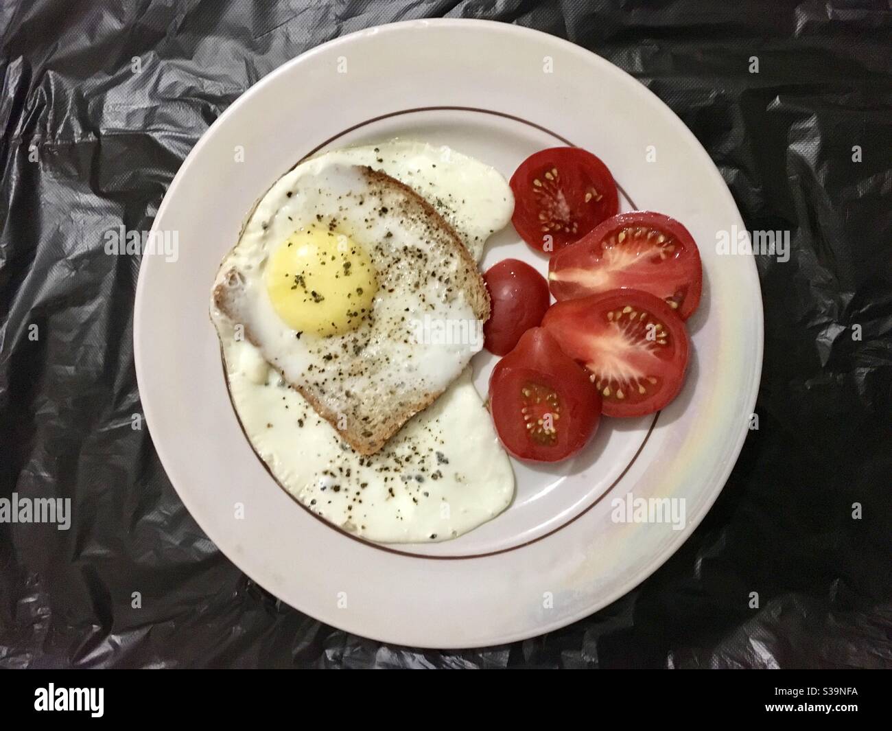 Red breakfast plate hi-res stock photography and images - Alamy