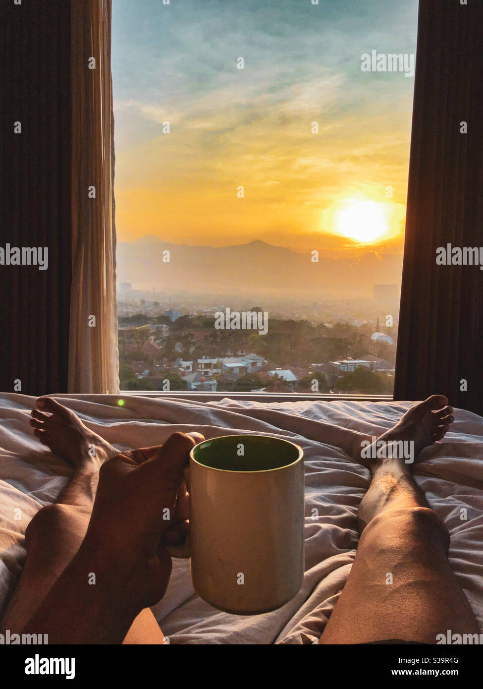 Sunrise coffee hi-res stock photography and images - Alamy