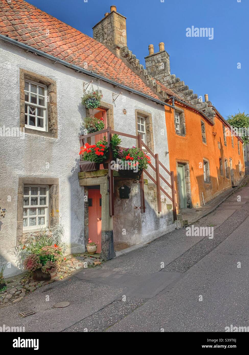 Culross buildings hi-res stock photography and images - Alamy