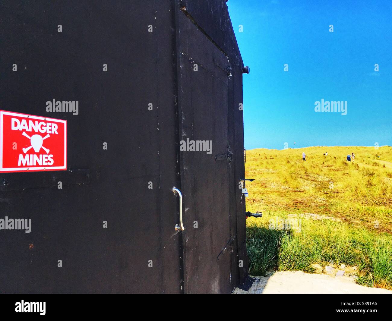 Danger Mines sign Stock Photo - Alamy