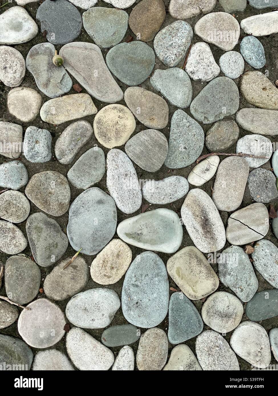 Different sized stones hi-res stock photography and images - Alamy