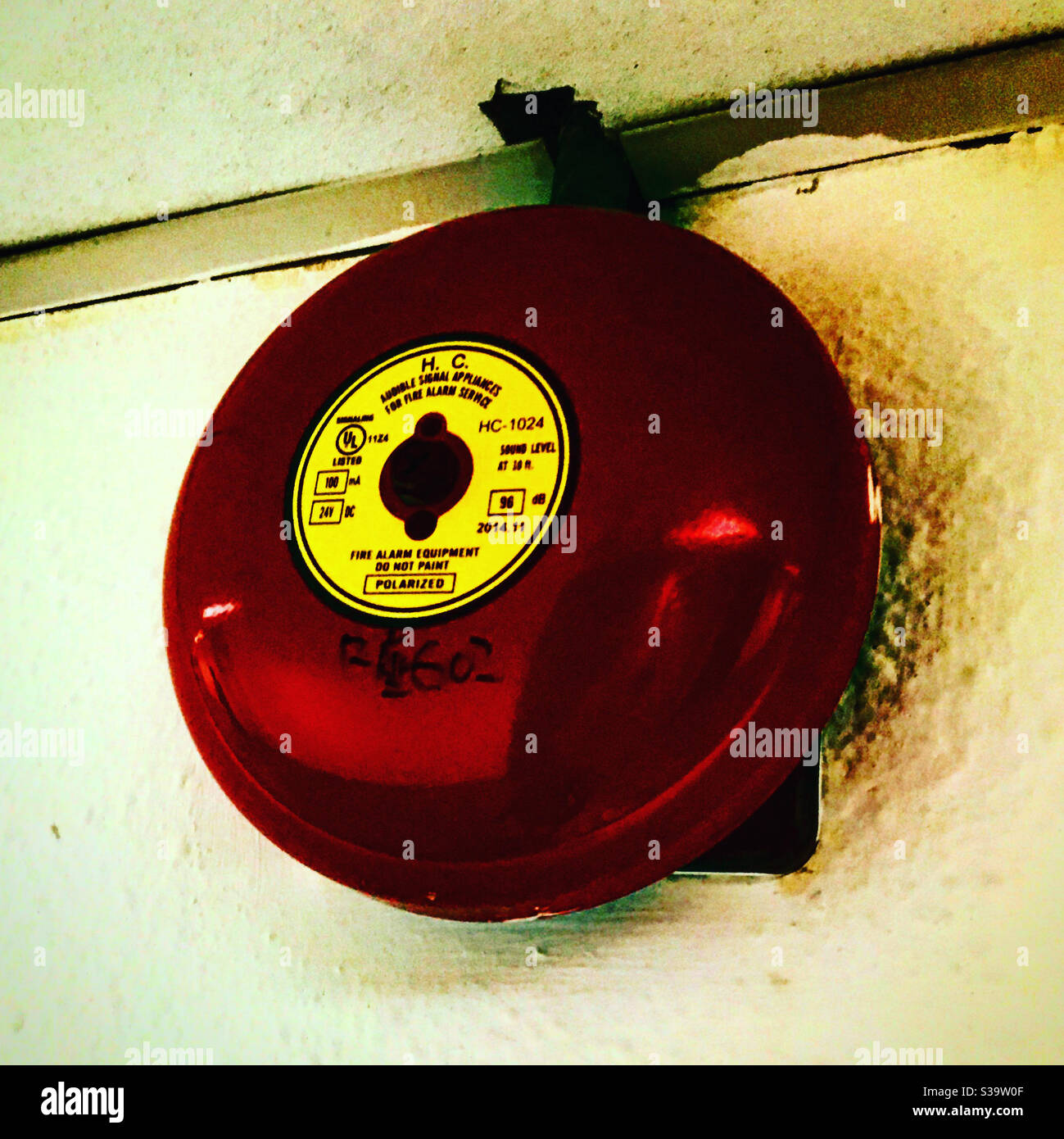 fire alarm on a white wall in a building Stock Photo - Alamy