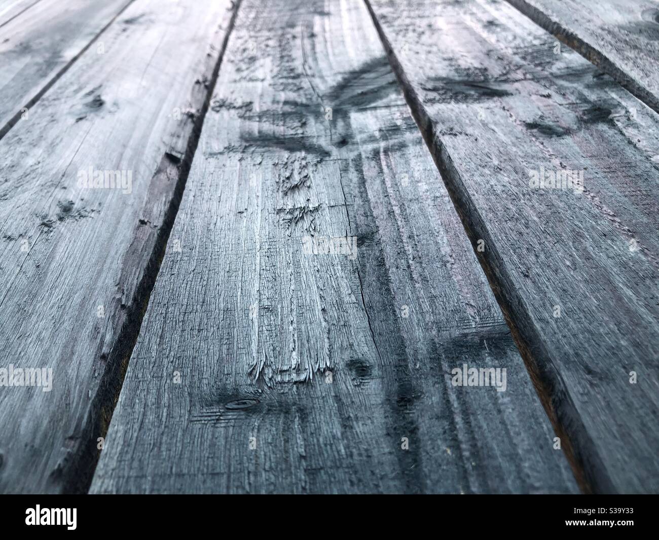 Blue painted fence hi-res stock photography and images - Alamy