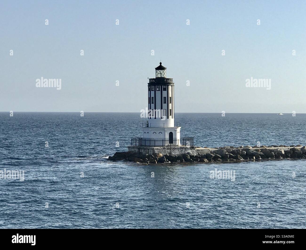 Harbor light hi-res stock photography and images - Alamy