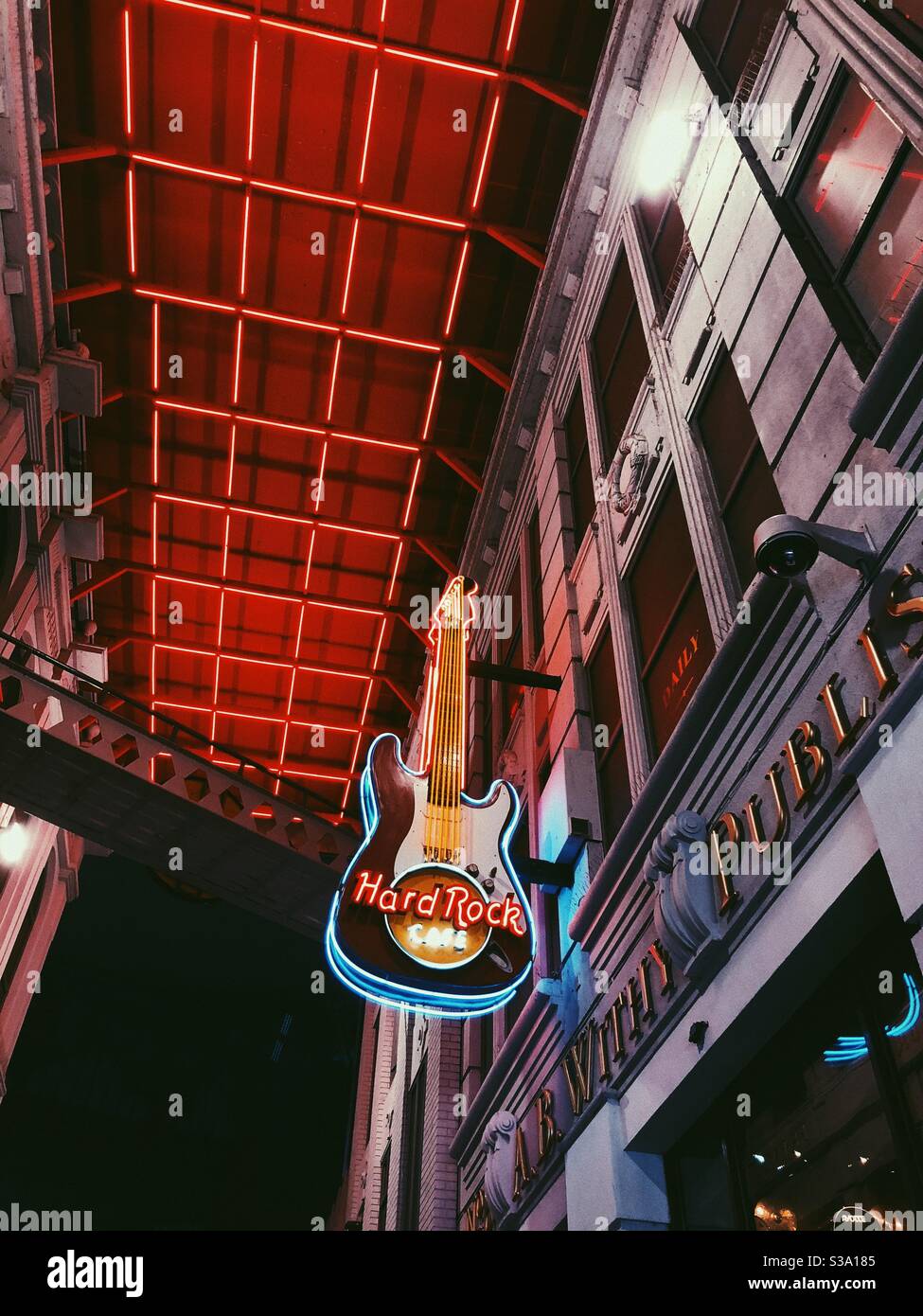 Hard rock cafe uk hi-res stock photography and images - Alamy