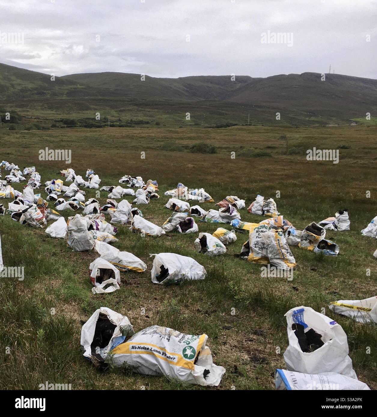 Bagging peat hi-res stock photography and images - Alamy