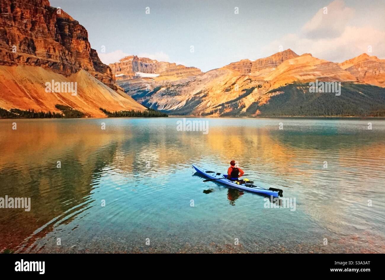 Alberta bound, travelling Alberta, Lomé kayaker, kayaking, Bow Lake ...