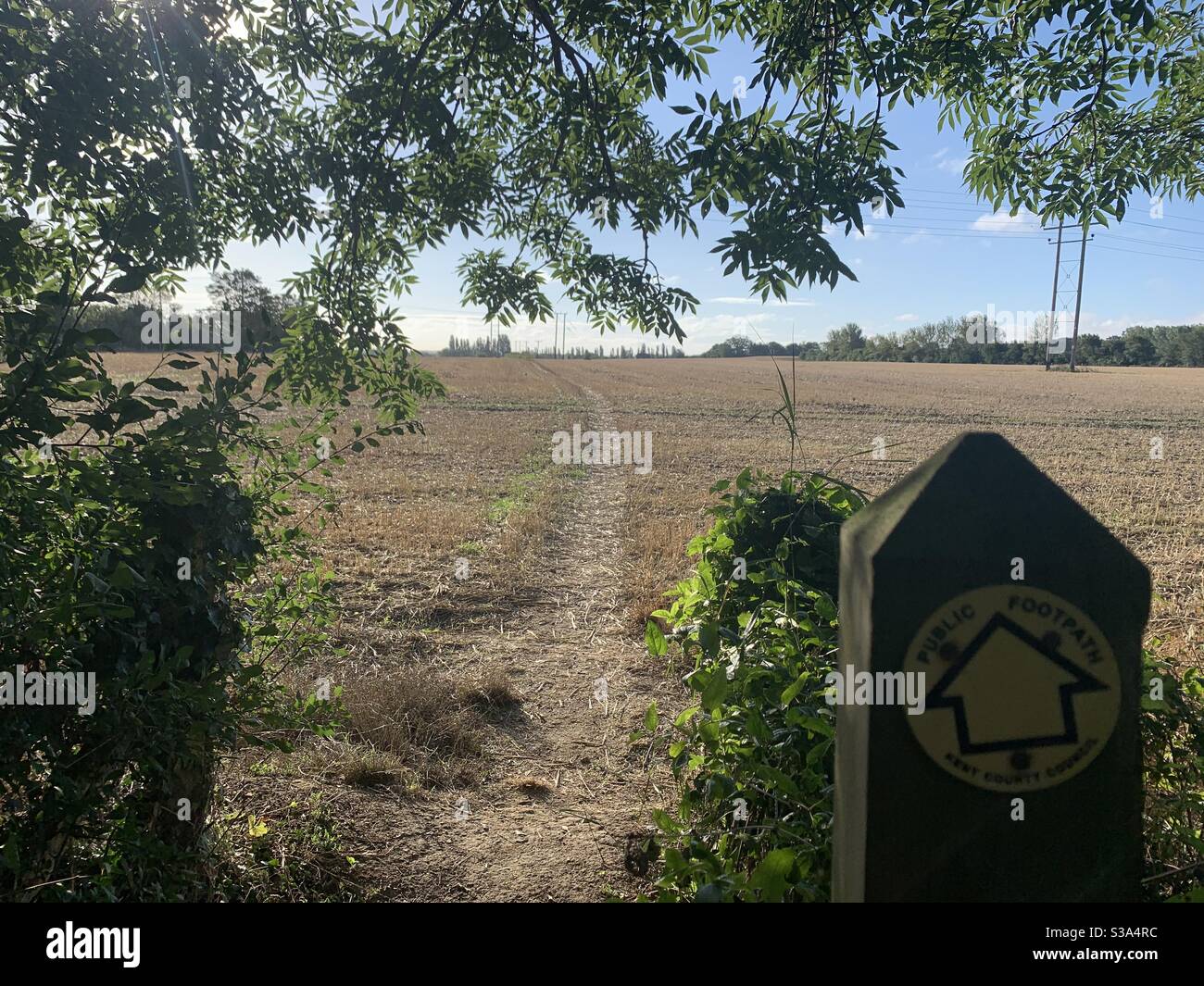 Footpaths kent hi-res stock photography and images - Alamy