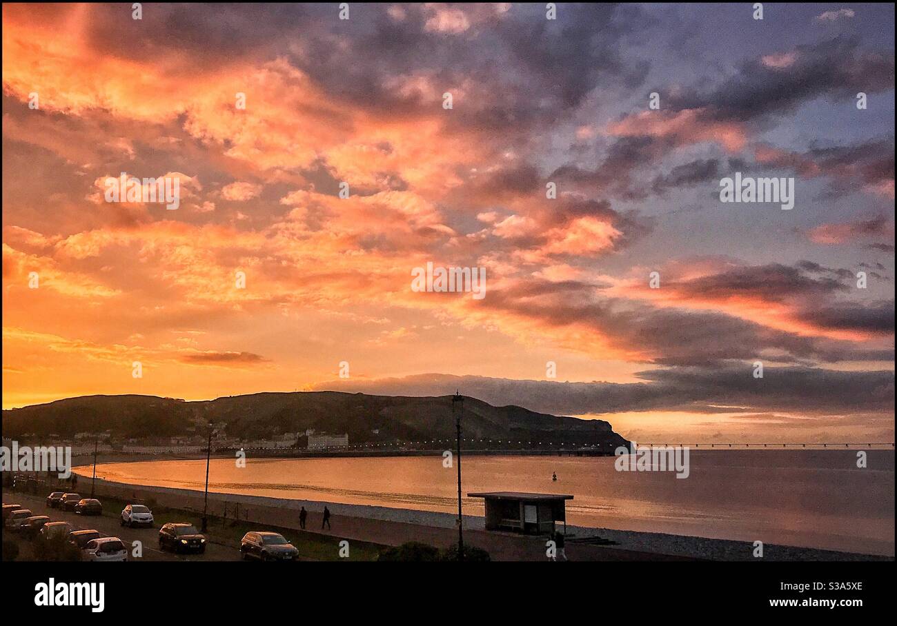 Llandudno seaside hi-res stock photography and images - Alamy