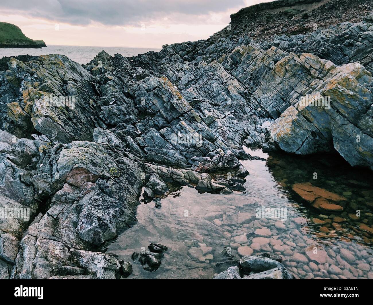 Devonian sedimentary rocks hi-res stock photography and images - Alamy