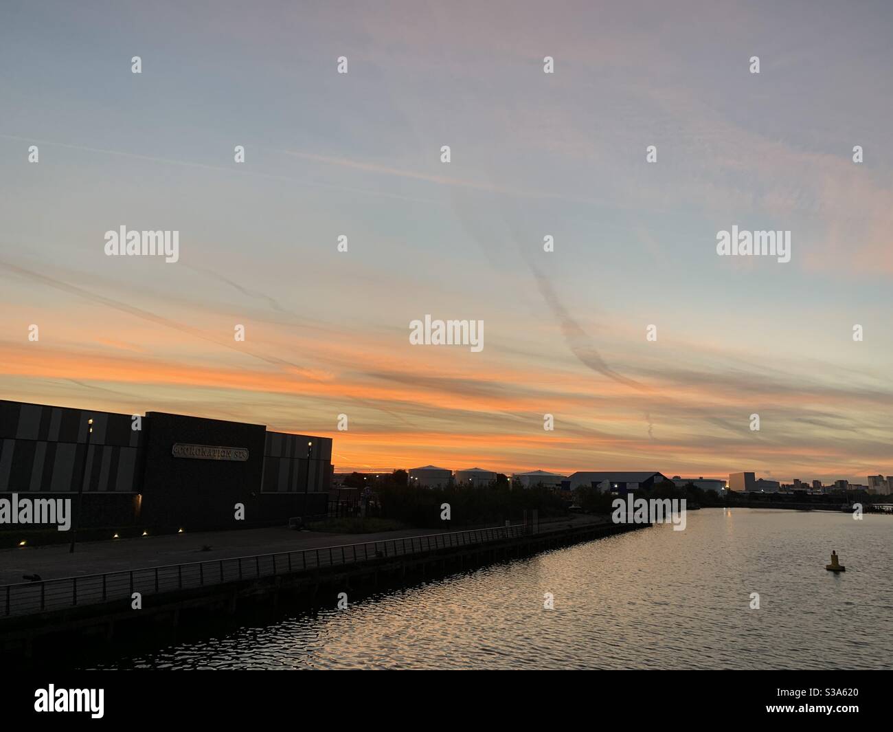Mediacity salford quays manchester water hi-res stock photography and ...