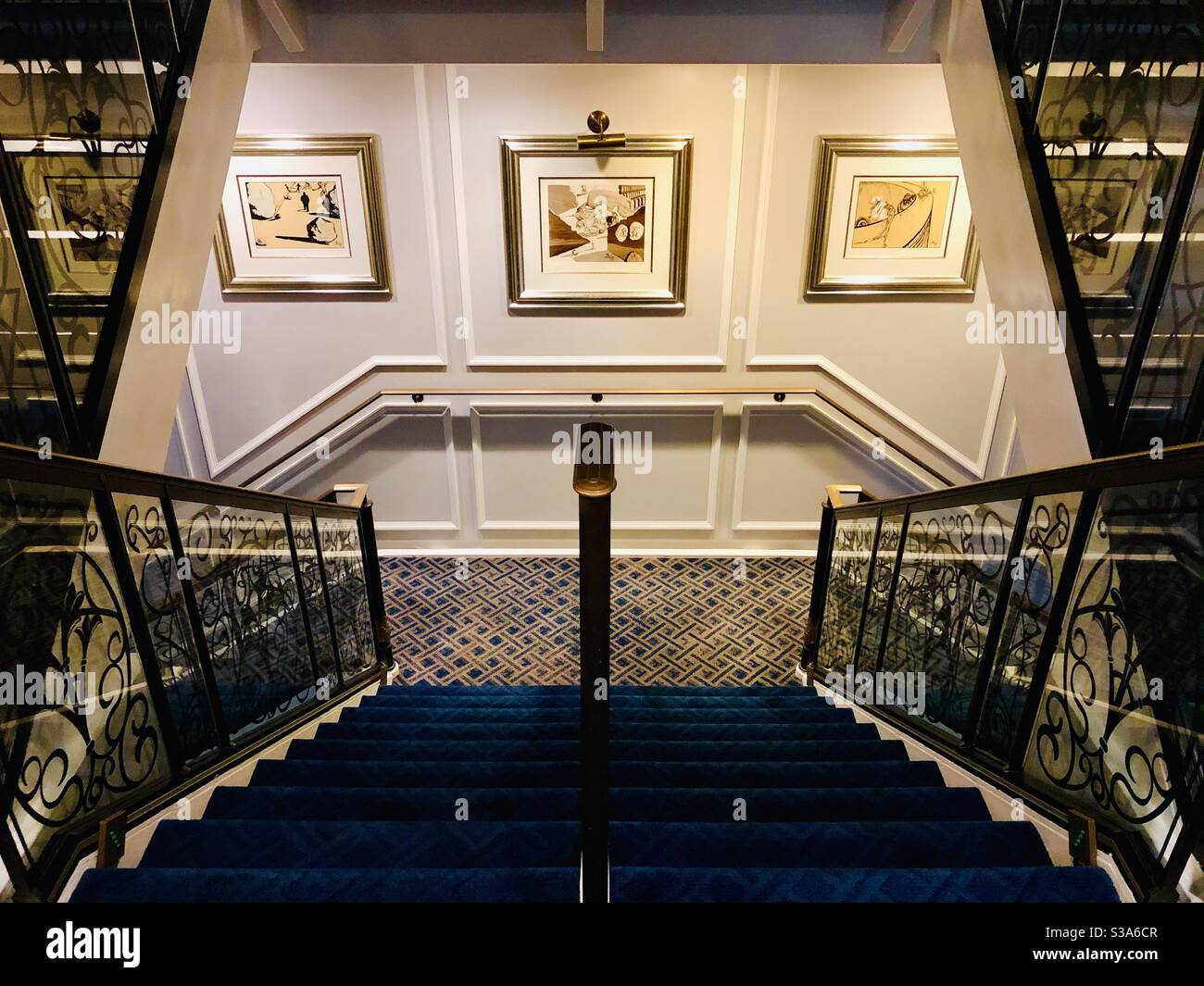 Cruise ship staircase hi-res stock photography and images - Alamy