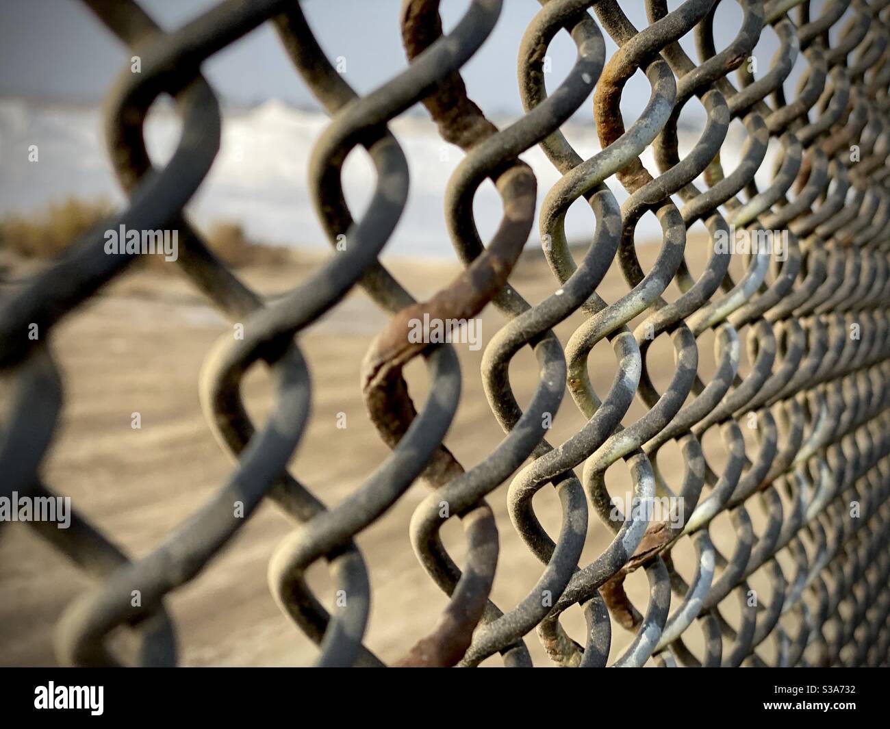 Border fences hi-res stock photography and images - Alamy