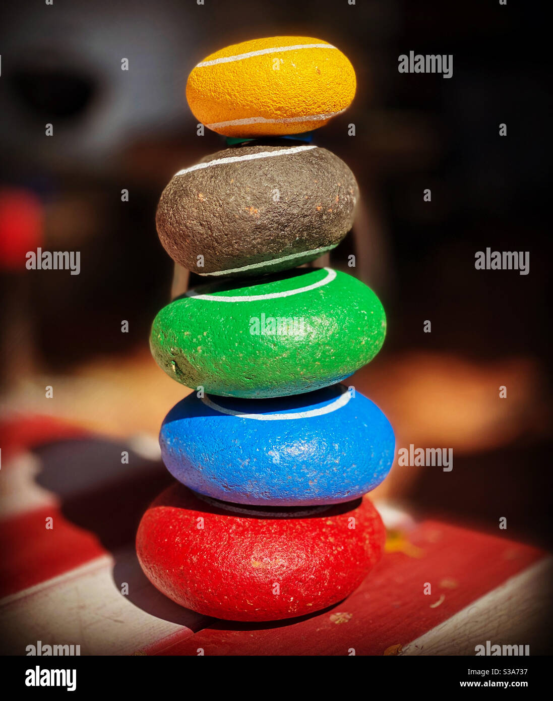 Primary rocks hi-res stock photography and images - Alamy