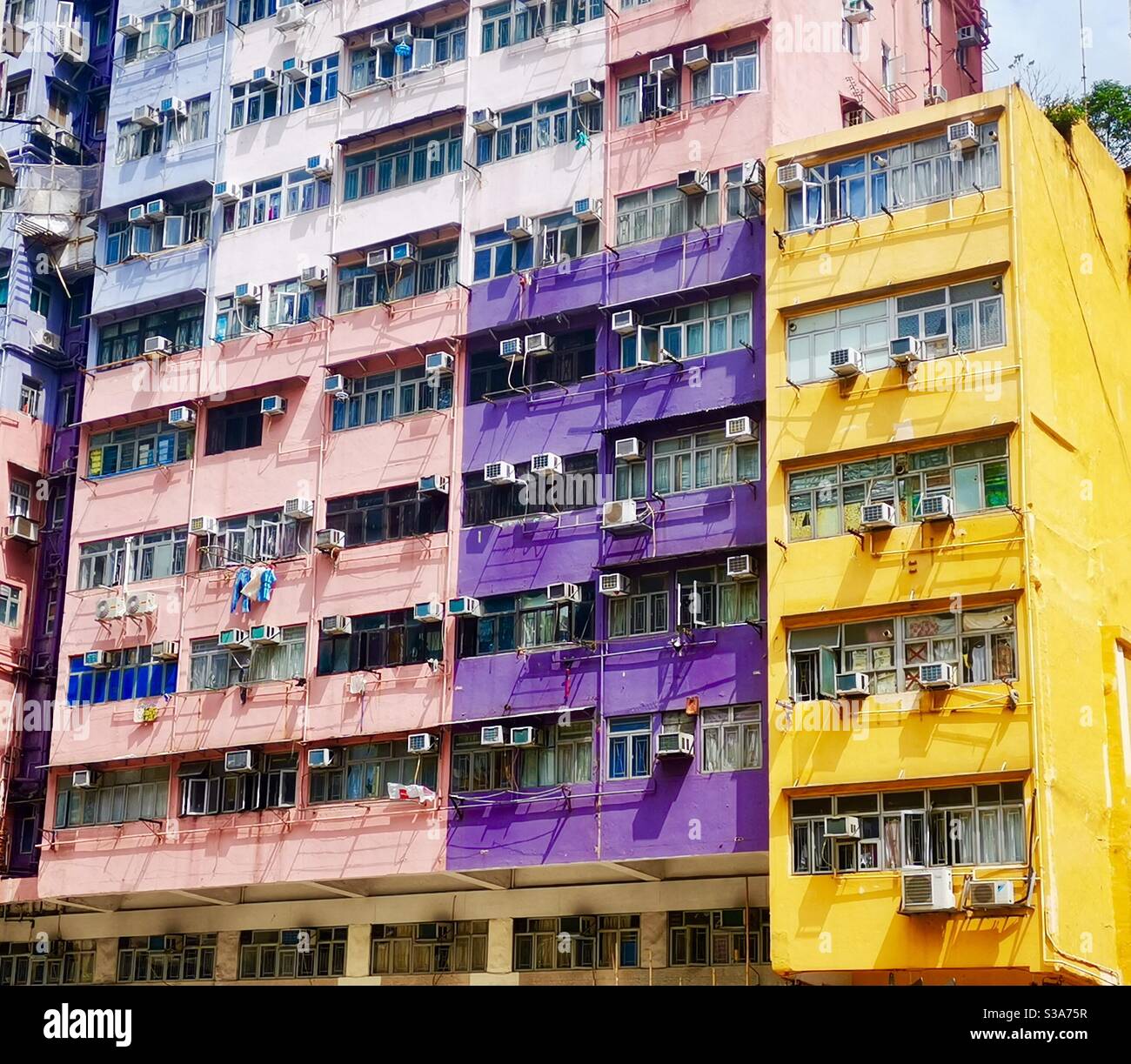 Colorful buildings in Kowloon, Hong Kong Stock Photo - Alamy