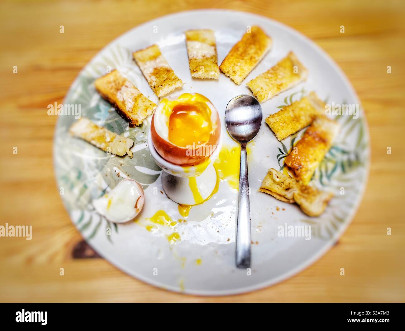 Soft boiled eggs and toasted soldiers Stock Photo - Alamy
