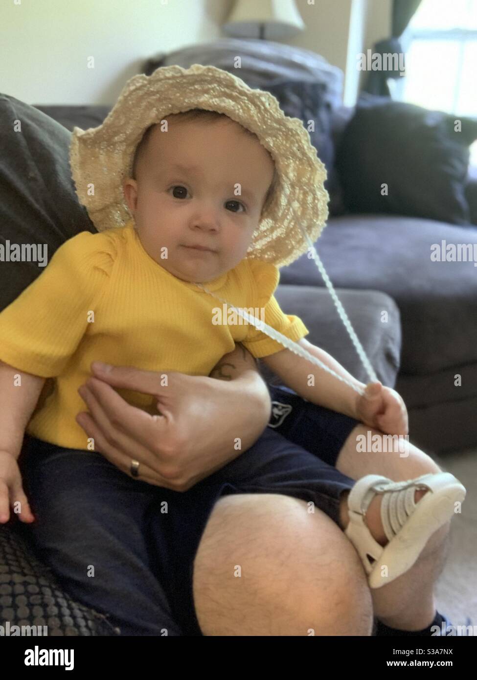 String hat hi-res stock photography and images - Alamy