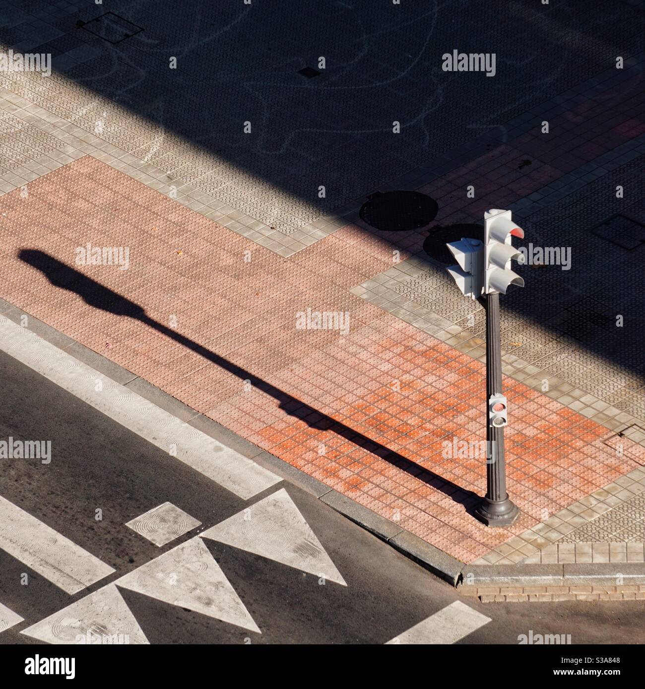 Traffic light shadow hi-res stock photography and images - Alamy