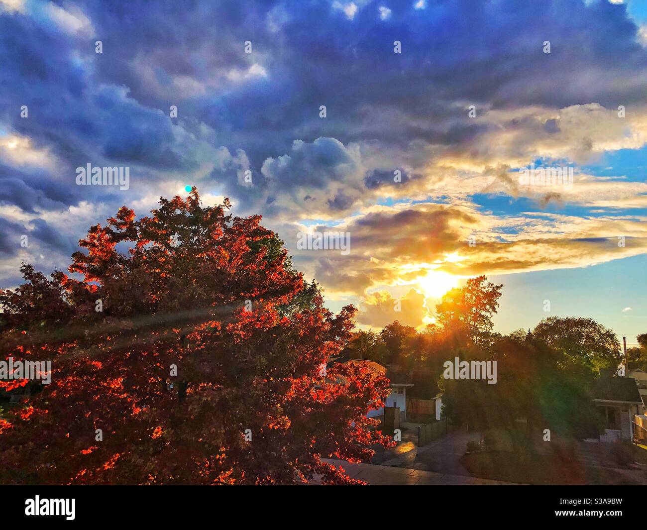 Color full sunset hi-res stock photography and images - Alamy