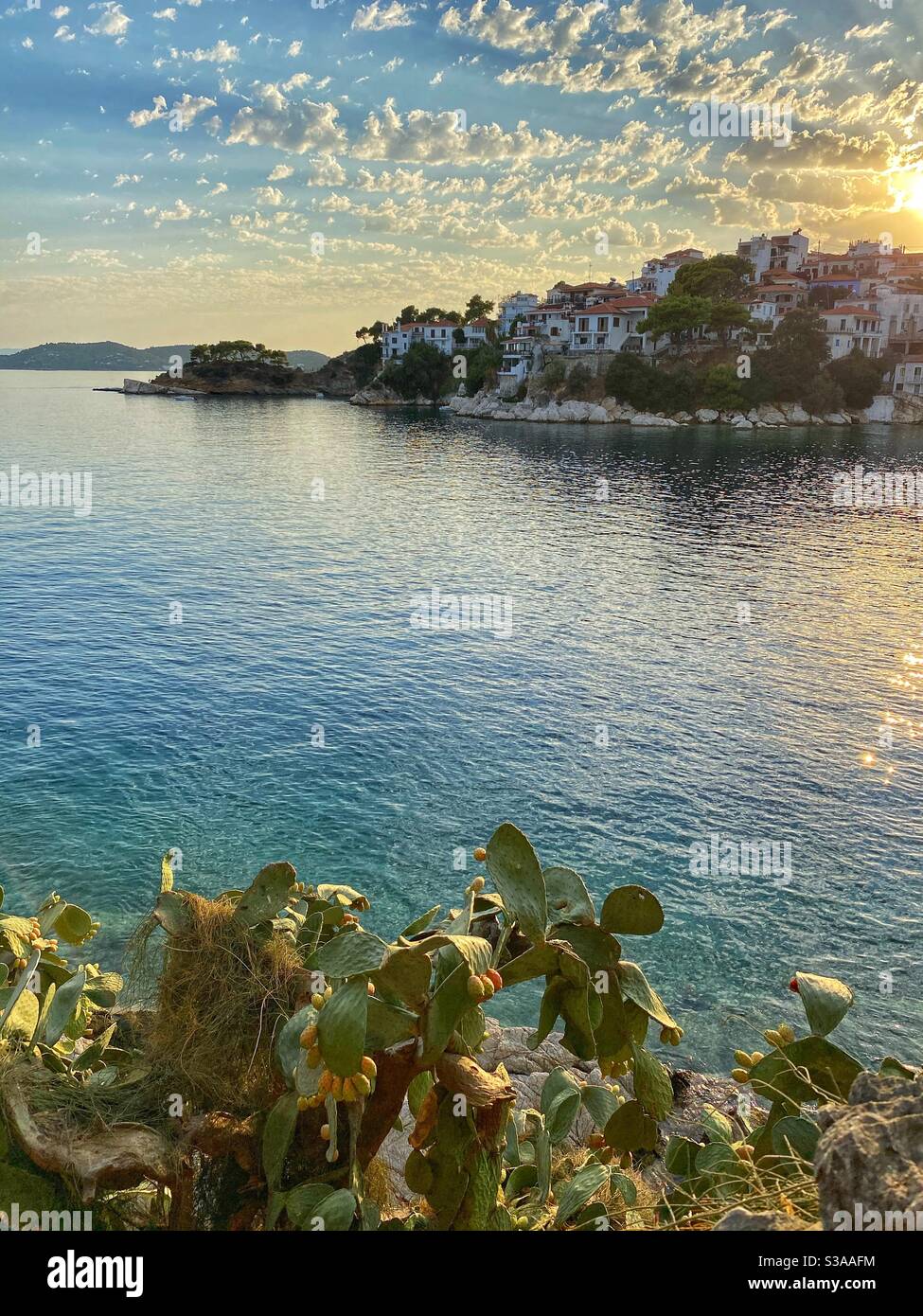 Sunset sea view at Skiathos town from Bourtzi peninsula Stock Photo - Alamy