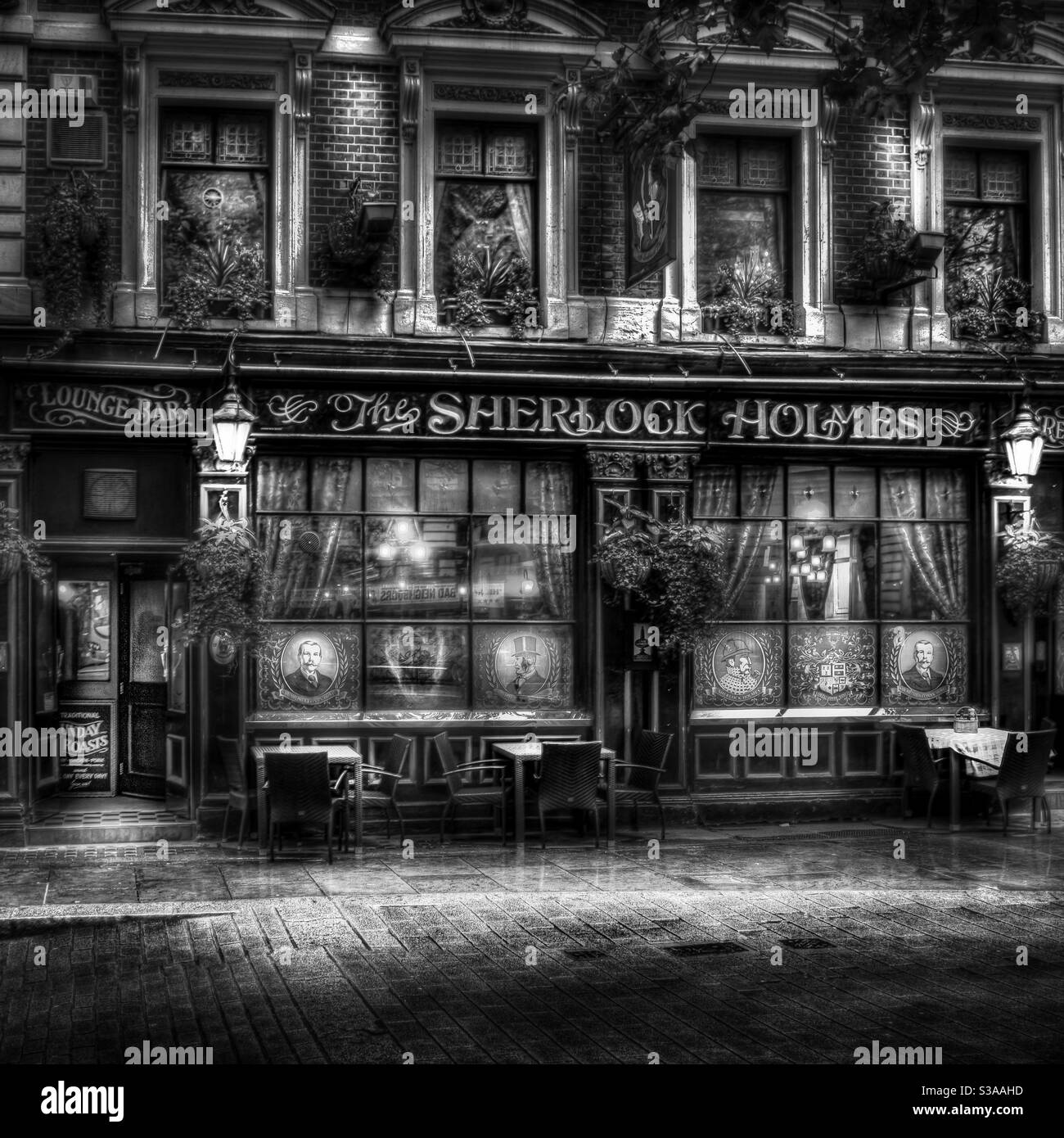 Sherlock Holmes Pub Stock Photo - Alamy