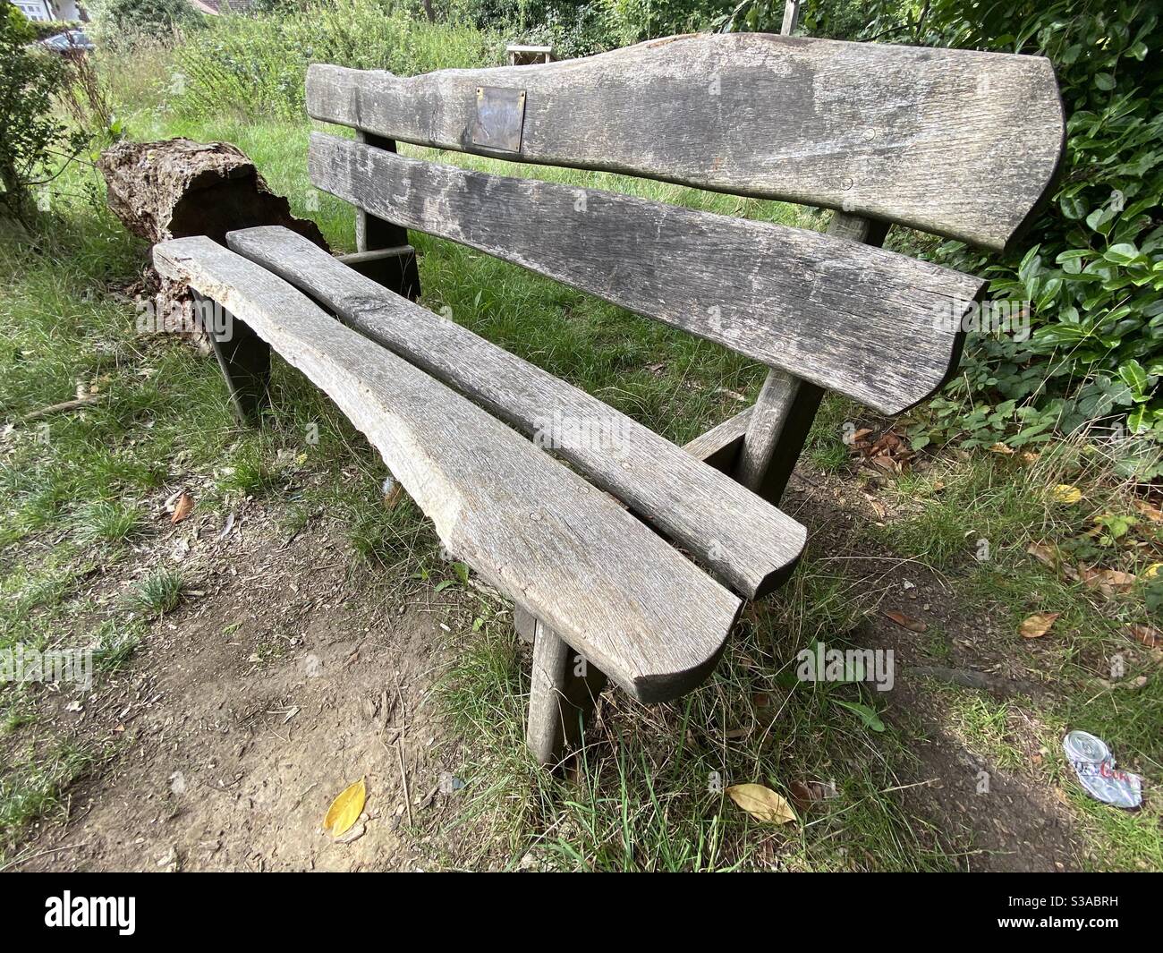 Rustic countryside bench hi-res stock photography and images - Alamy