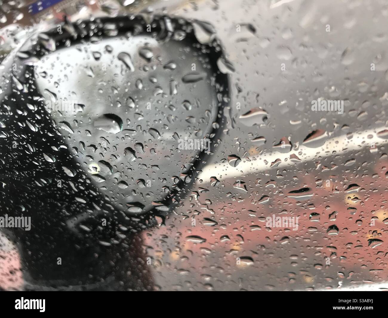 Wet car window raindrops mirror hi-res stock photography and images - Alamy