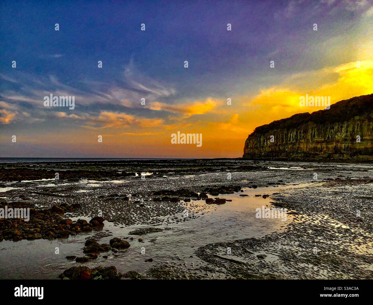 Pett level beach hi-res stock photography and images - Alamy