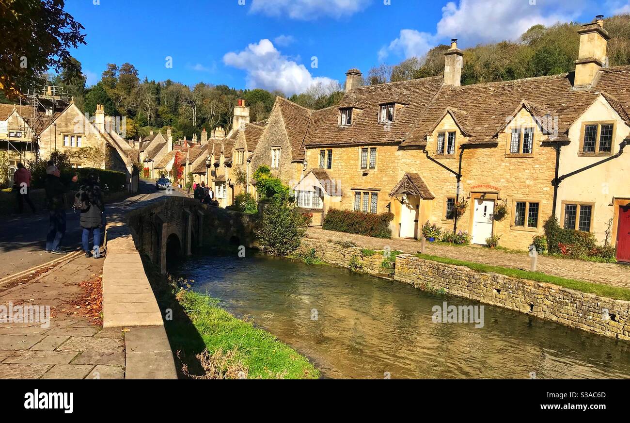 Castle combe river hi-res stock photography and images - Alamy