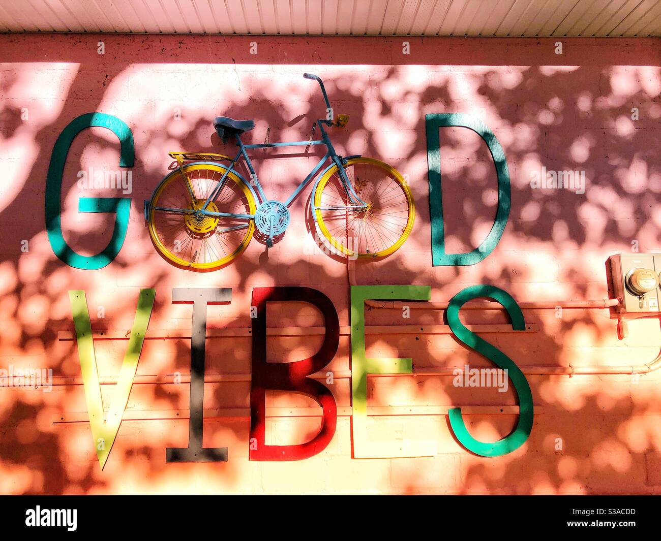 Good vibe hi-res stock photography and images - Alamy
