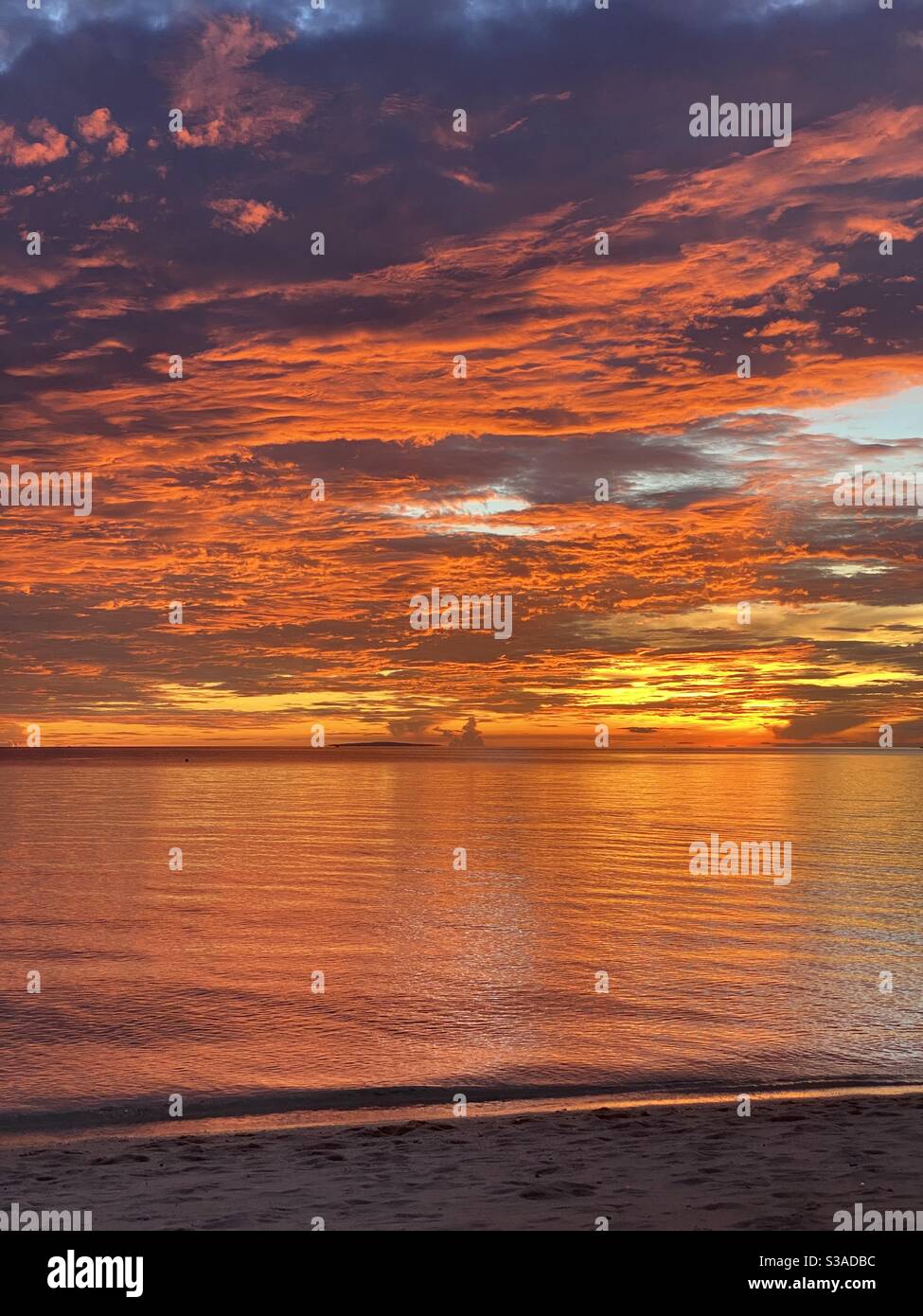 Fire beach sunset hi-res stock photography and images - Alamy