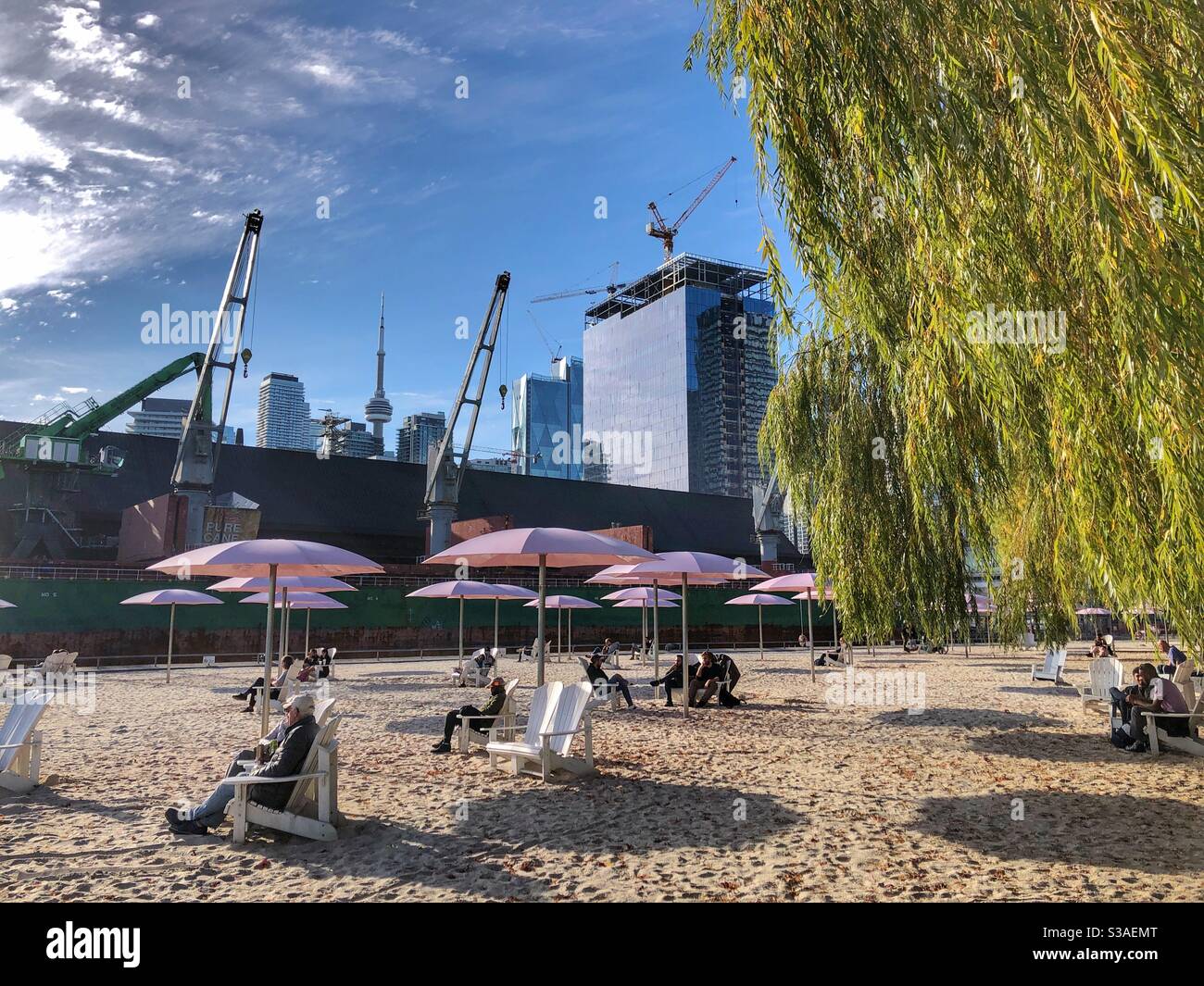 Toronto Sugar Beach High Resolution Stock Photography and Images - Alamy