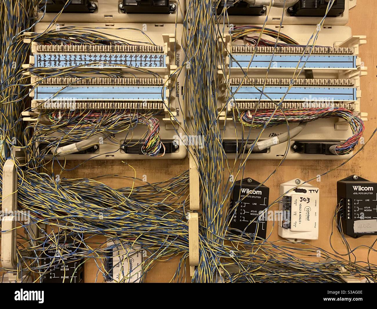 Mess Of Cables High Resolution Stock Photography and Images - Alamy
