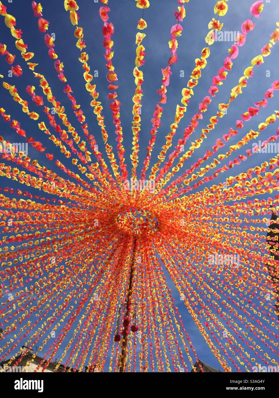 Colour burst hi-res stock photography and images - Alamy