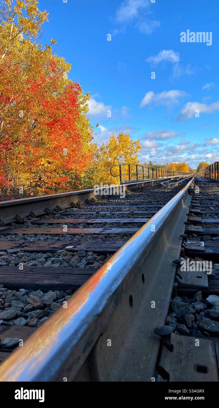 Railroad autumn hi-res stock photography and images - Alamy