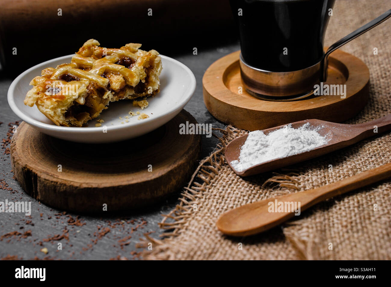Coffee and pie hi-res stock photography and images - Alamy