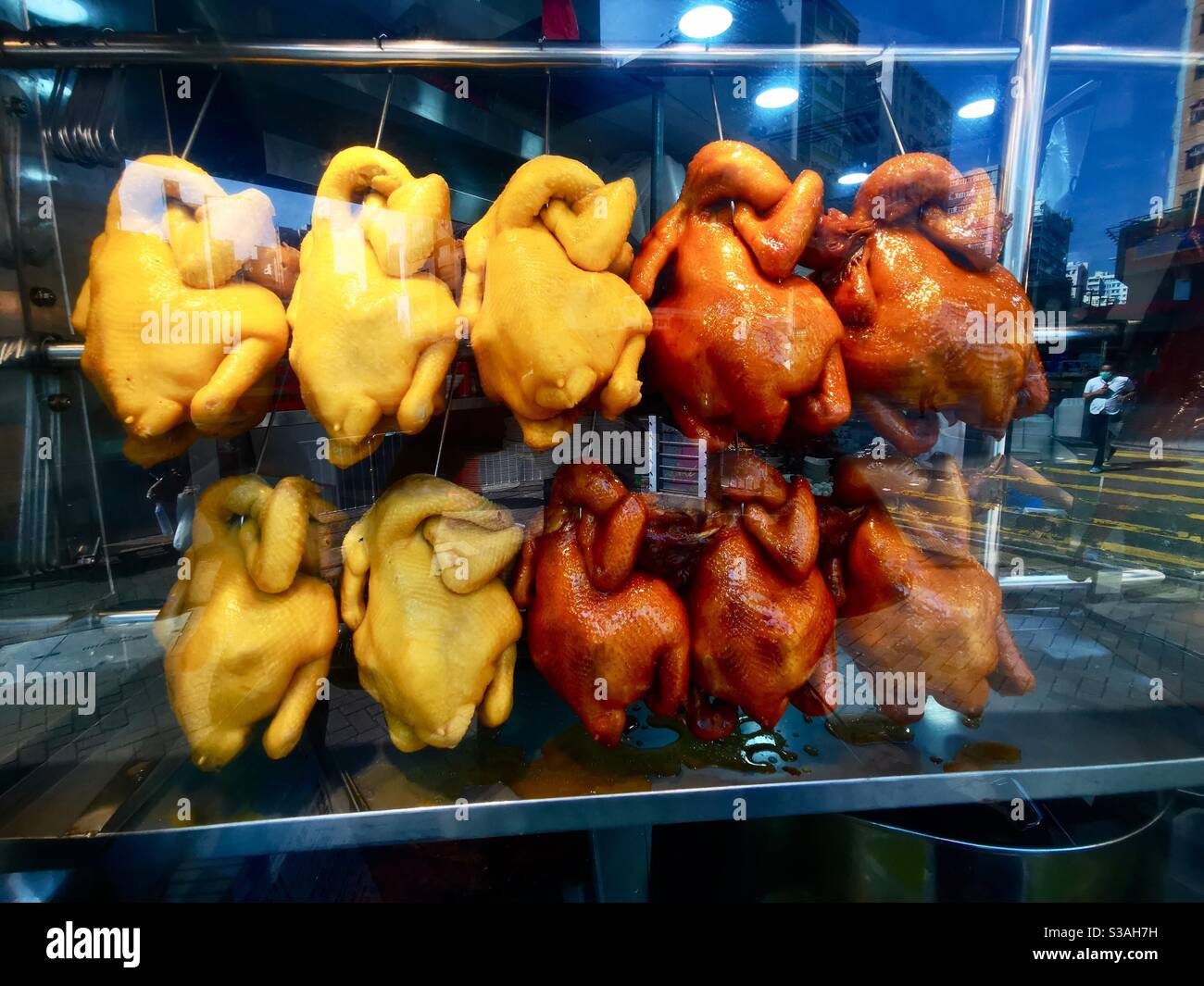 Southern Chinese style of roasted chicken and duck Stock Photo - Alamy