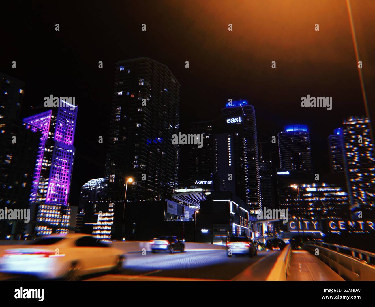 Big city life hi-res stock photography and images - Alamy