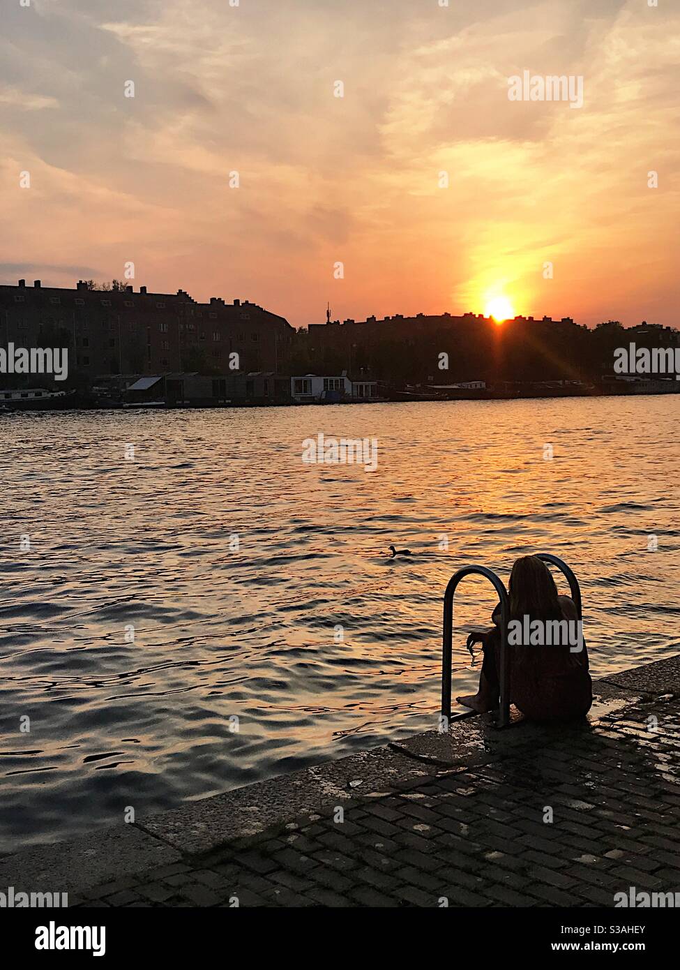 Cocktail girl hi-res stock photography and images - Alamy