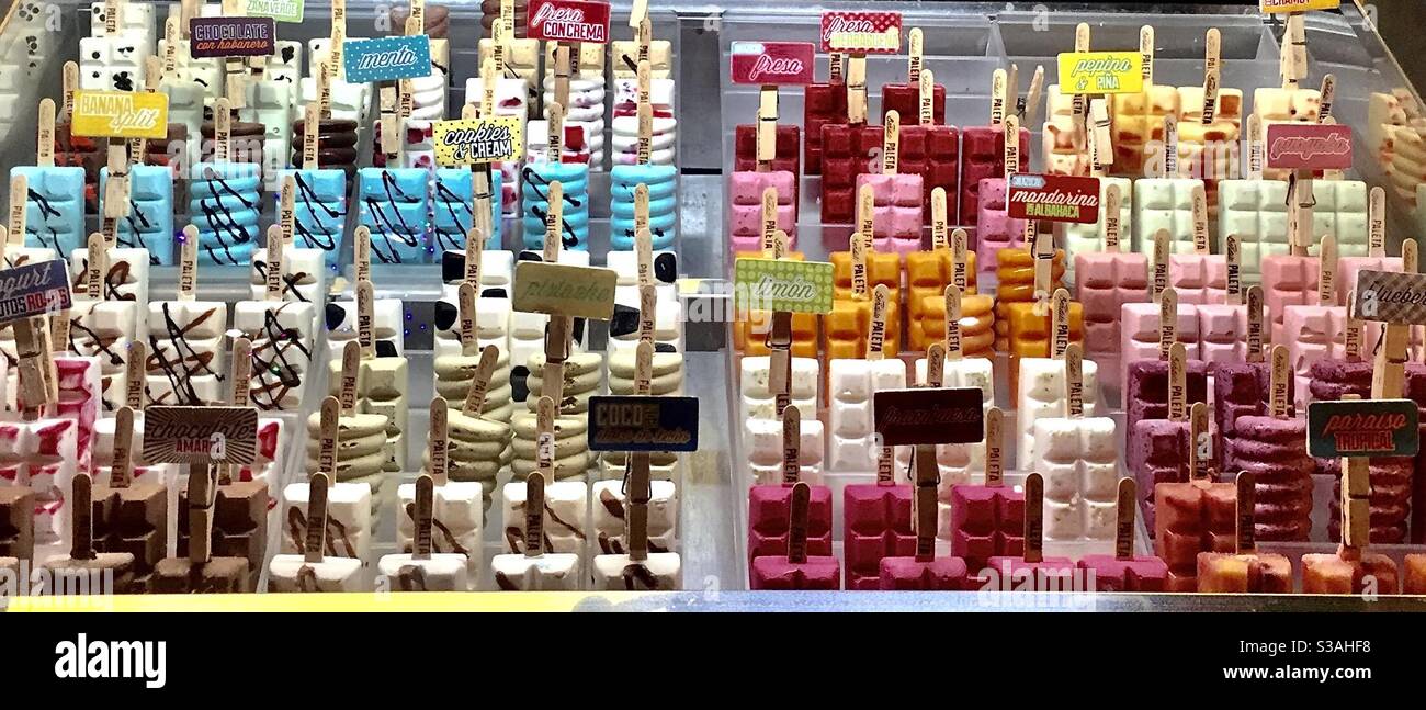 Paletas paletas hi-res stock photography and images - Alamy