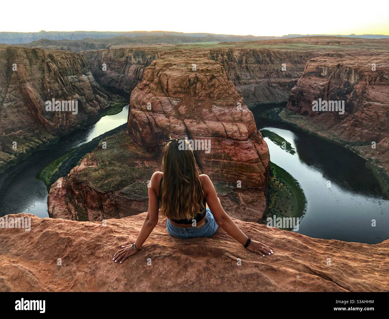Girl and view hi-res stock photography and images - Alamy