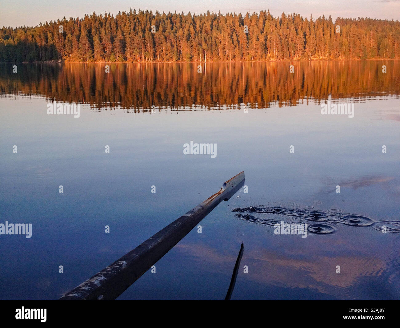 Oar dripping water hi-res stock photography and images - Alamy