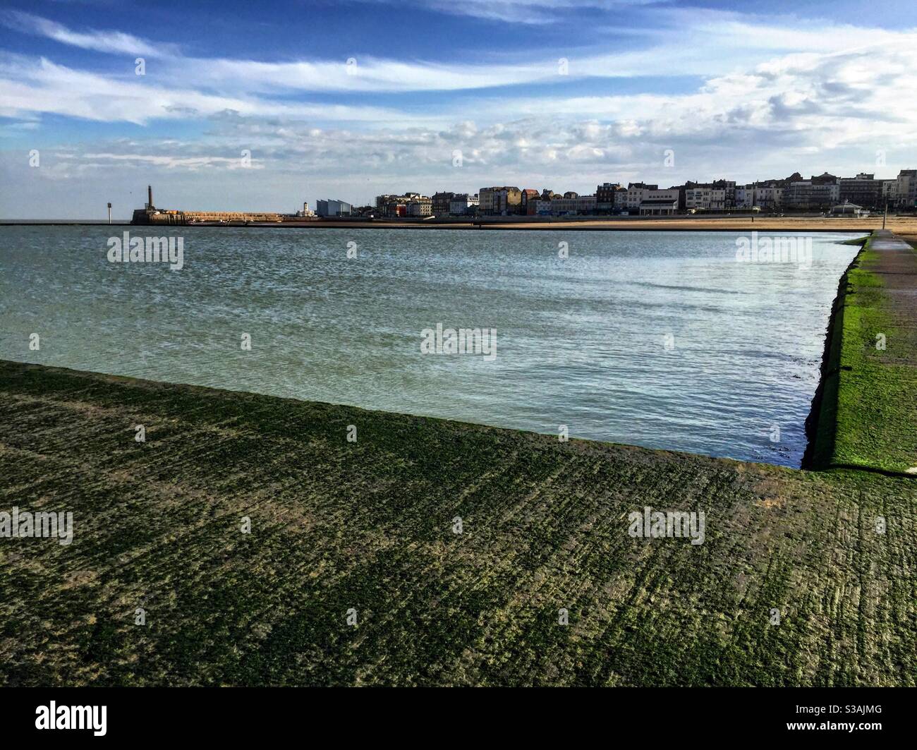 Margate Tidal Pool High Resolution Stock Photography and Images - Alamy