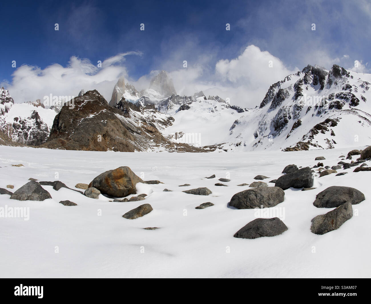 Patagonia chile mountains hi-res stock photography and images - Alamy