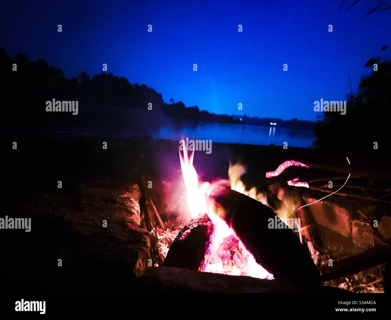Fire by river hi-res stock photography and images - Alamy