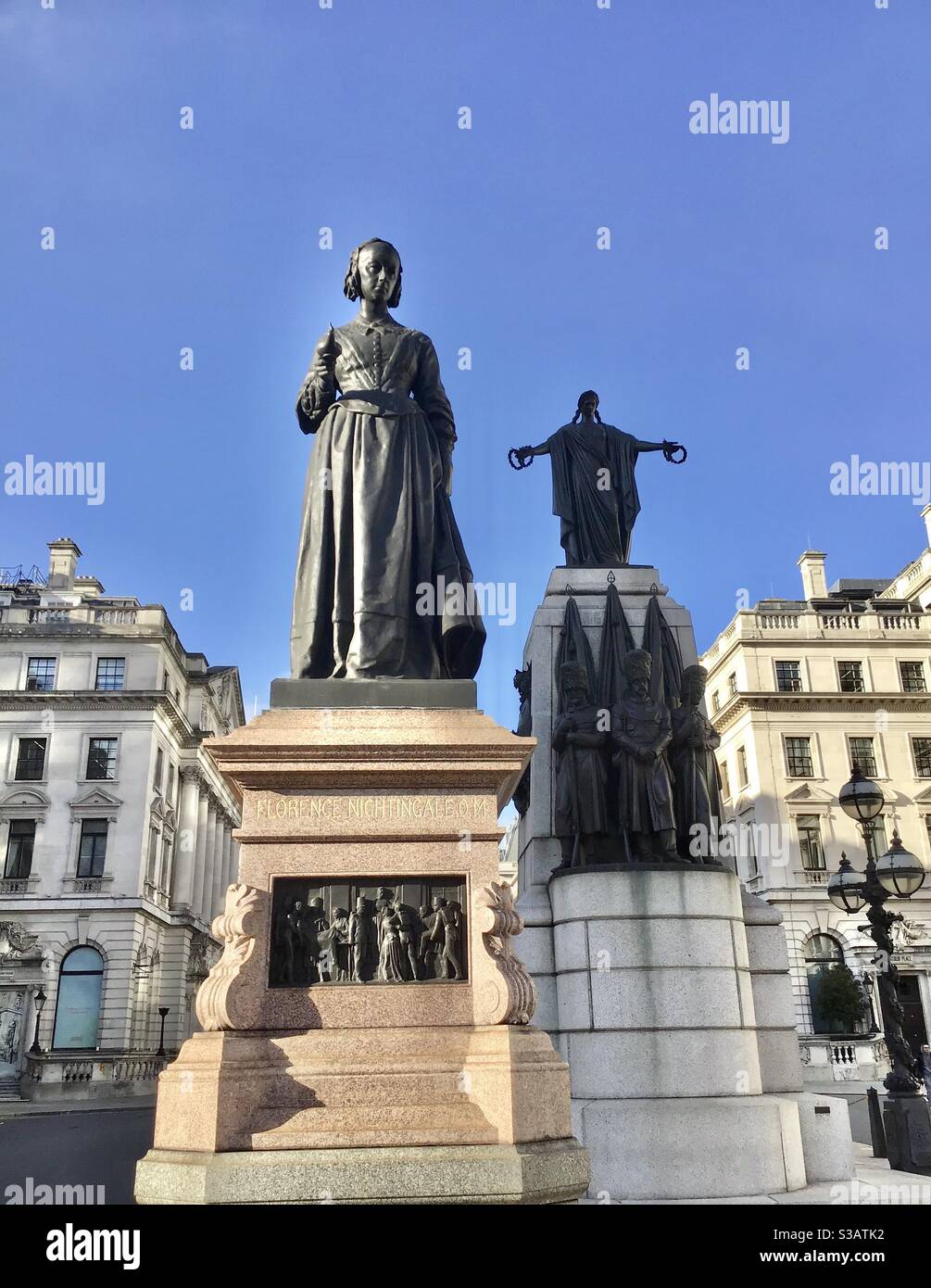 Florence nightingale statue hi-res stock photography and images - Alamy